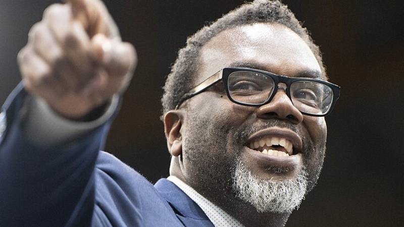 DOJ investigating Chicago Mayor Brandon Johnson for possible discrimination in hiring of black ...